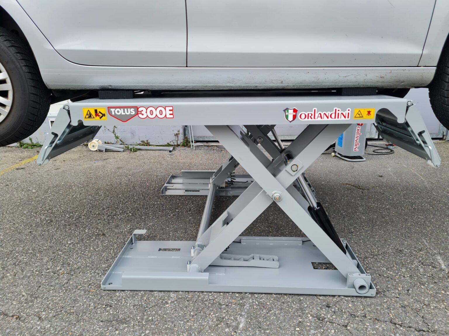 Autolift Scherenlift Mobile Hebebühne 3T Orlandini Tolus 300E - Rema ...